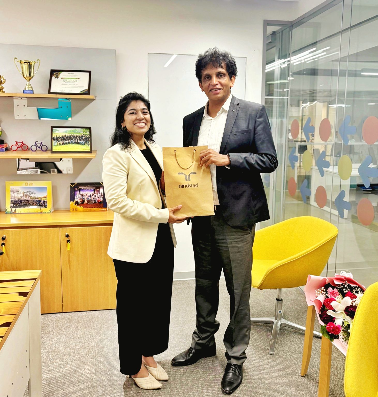 Classroom to Boardroom: IIMB’s ‘Shadow a Leader’ puts MBAs in the hot ...